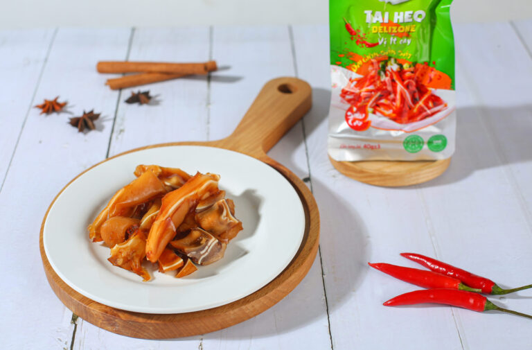 Tai Heo Delizone Vị Cay Độc Quyền – Tai Heo Ăn Liền Giòn Rụm